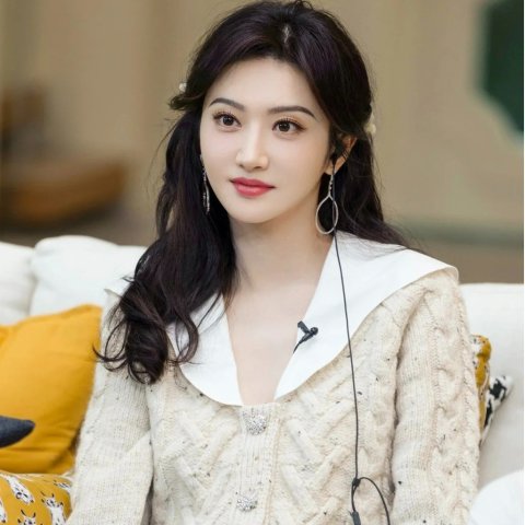 Crystal-embellished poplin-paneled cable-knit cardigan 针织上衣 728.00 超值好货 | 澳洲省钱快报