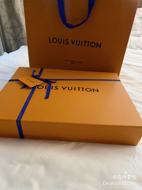 夏威夷购物篇～家属的第一个大牌包 | 社区时尚精选