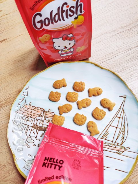 Hello kitty & Goldfish联名饼干 | 社区美食精选