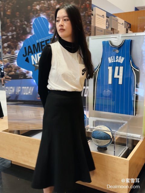 OOTD｜NBA看球穿搭🏀微運動又優雅⛹🏾 | 社区城市精选
