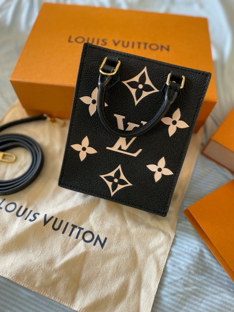 LV mini tote | 黑色小琴谱 | 社区时尚精选