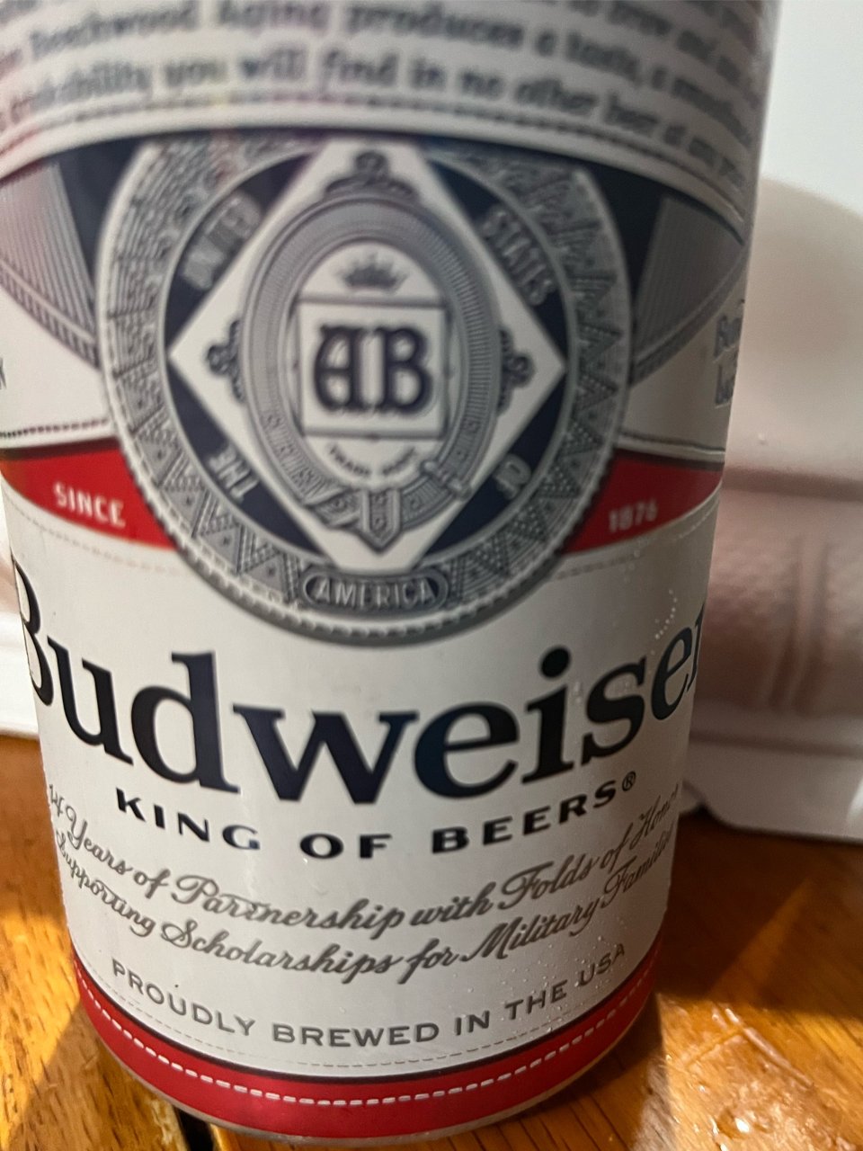 Budweiser Beer Proudly Brewed in the USA | 社区精选