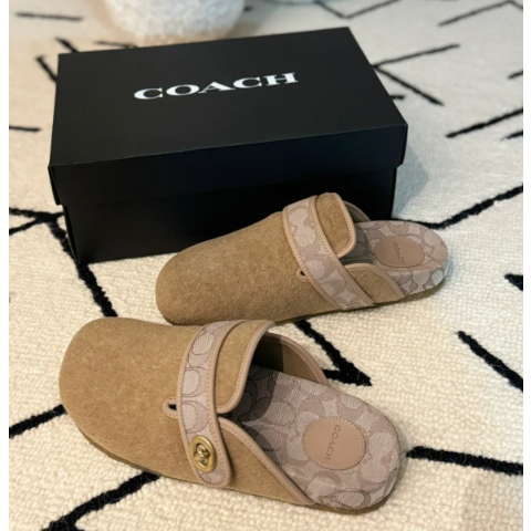 Ashton Clog In Signature Jacquard 勃肯鞋 $199.00 超值好货 | 加拿大省钱快报