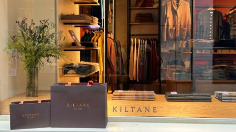 文艺和慵懒的完美结合｜这个秋天，在Kiltane伦敦旗舰店感受羊绒的独特魅力！
