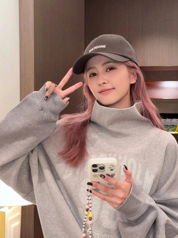 Acne Studios High-Neck Sweater Acne Studios 高领毛衣 $618.55 超值好货 | 加拿大省钱快报